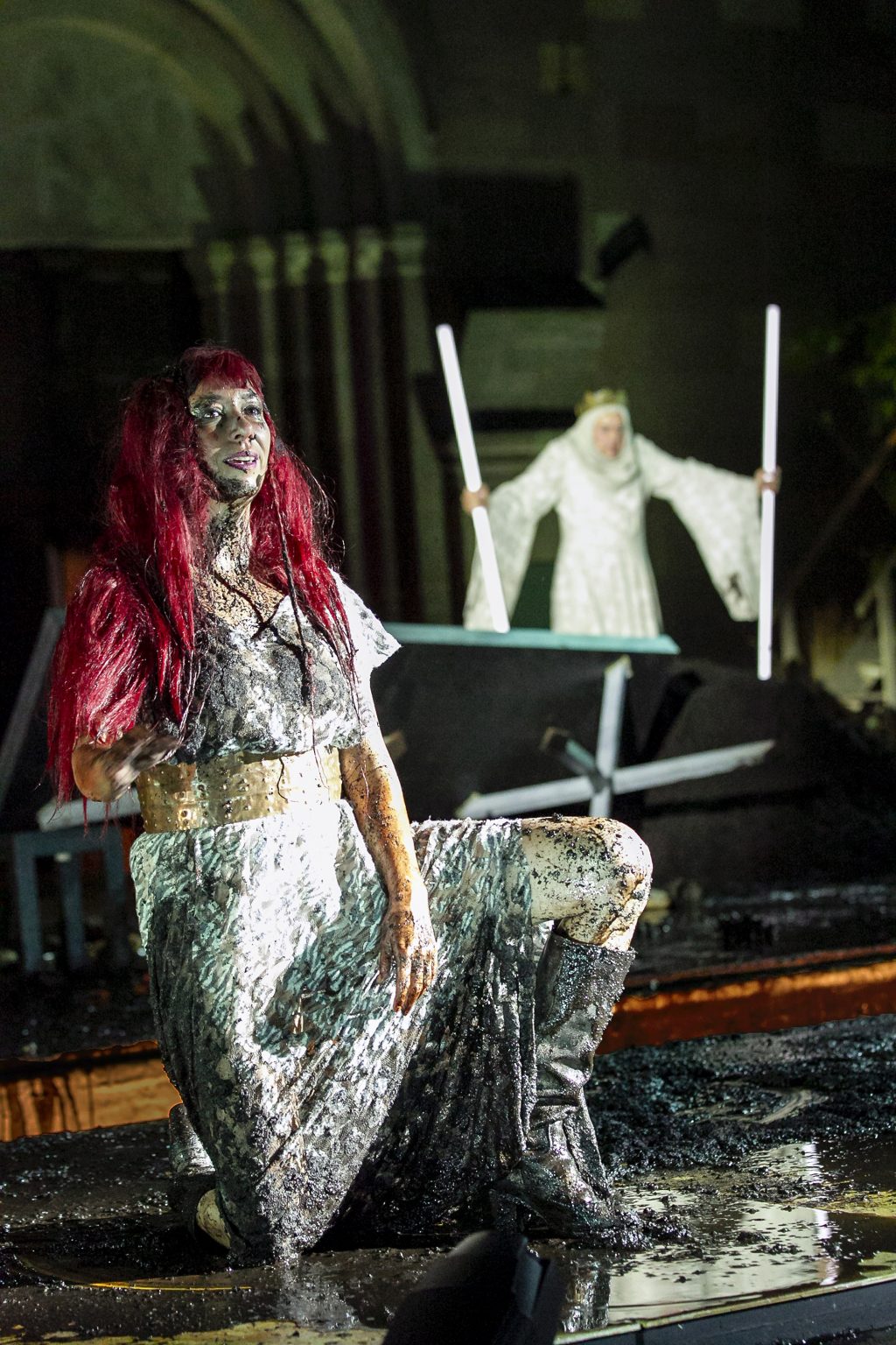 Frauenbilder im Nibelungenlied und in den Wormser ...